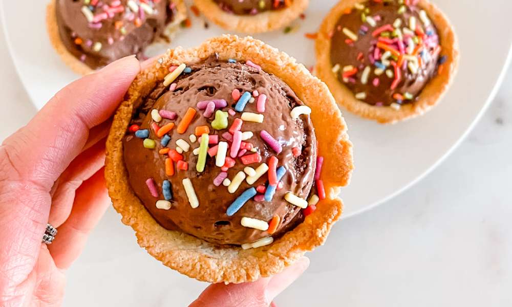 GF/DF Chocolate Peanut Butter Nice Cream Cups - Healthy Holme