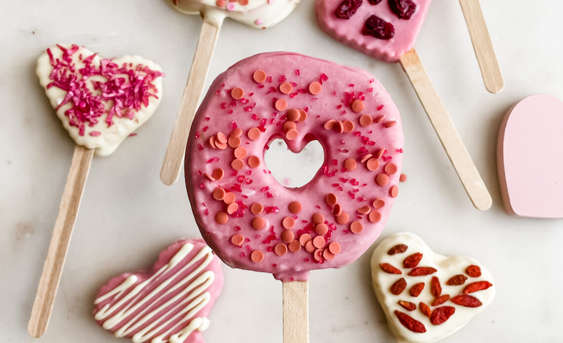 Heart Chocolate Apple Pops - Healthy Holme